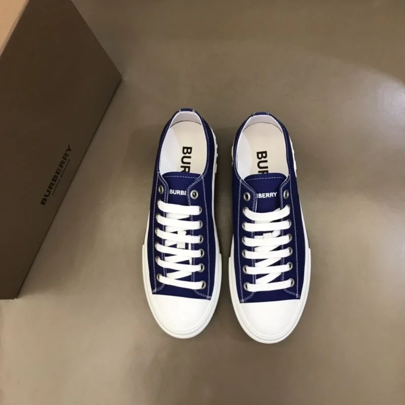 Burberry Low Shoes