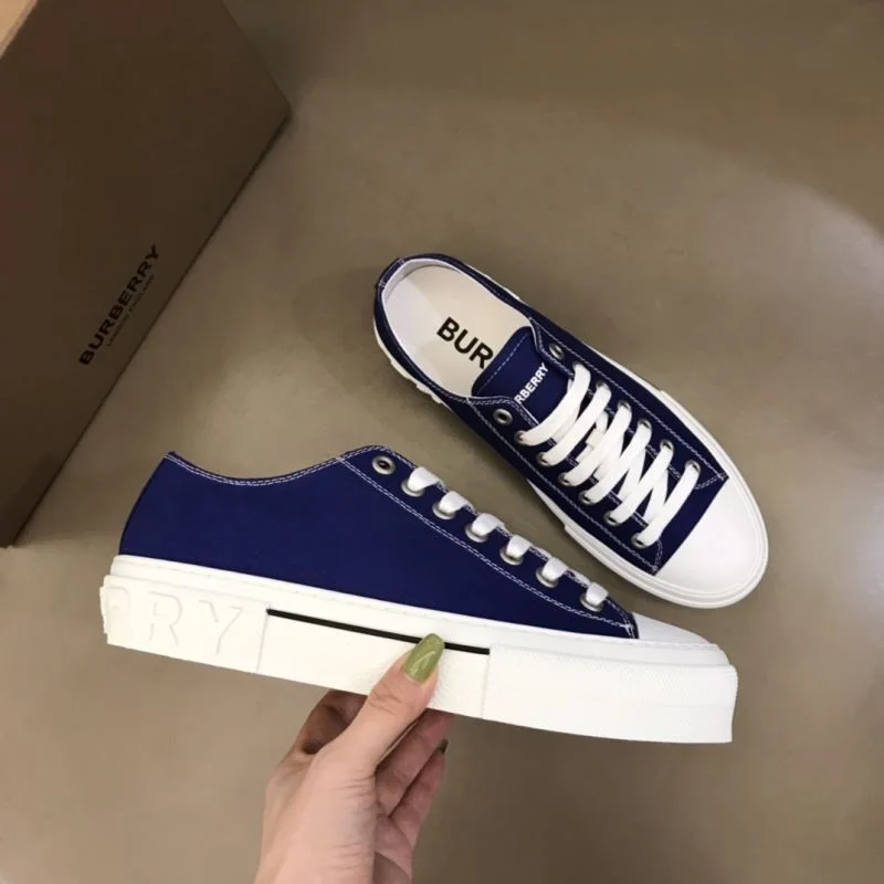 Cut-rate Burberry Low Shoes