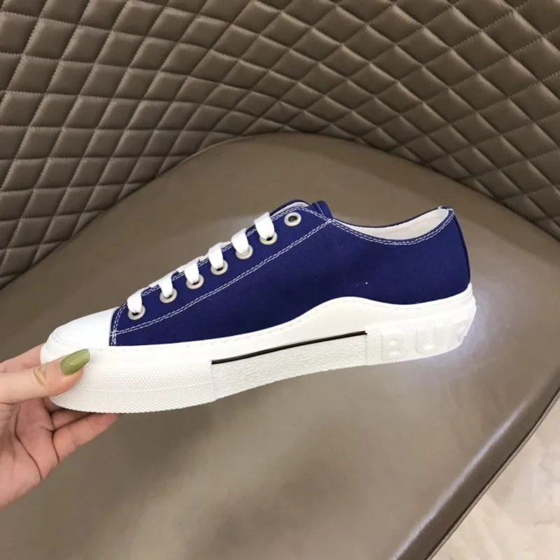 Cut-rate Burberry Low Shoes