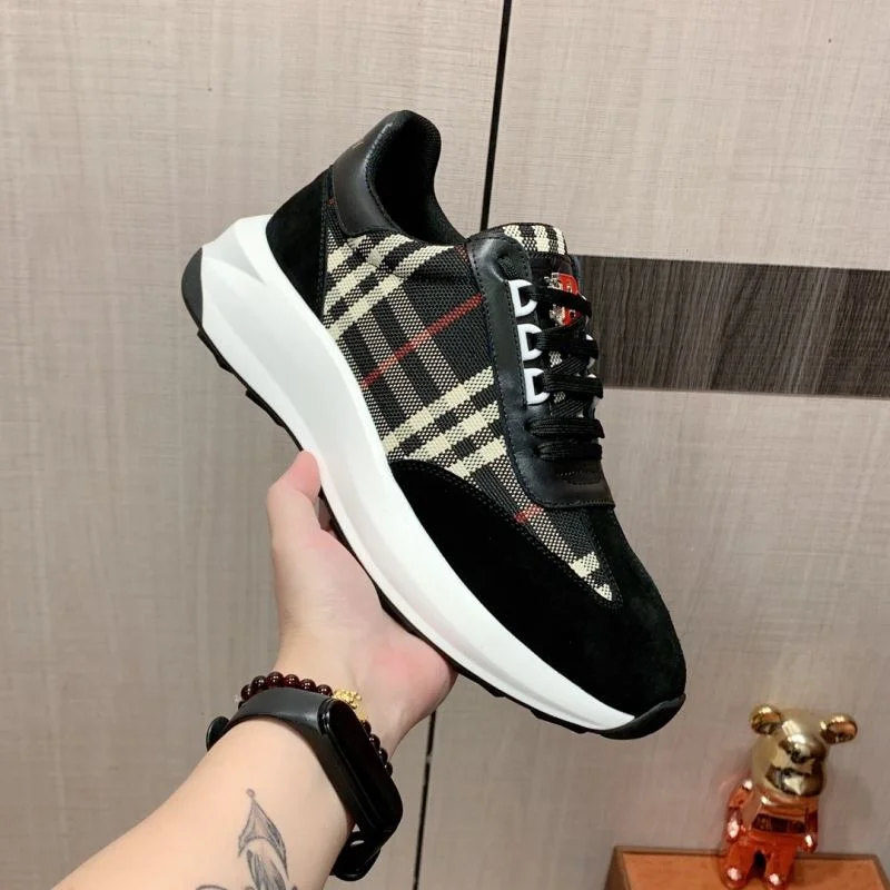 Value-priced Burberry Low Shoes