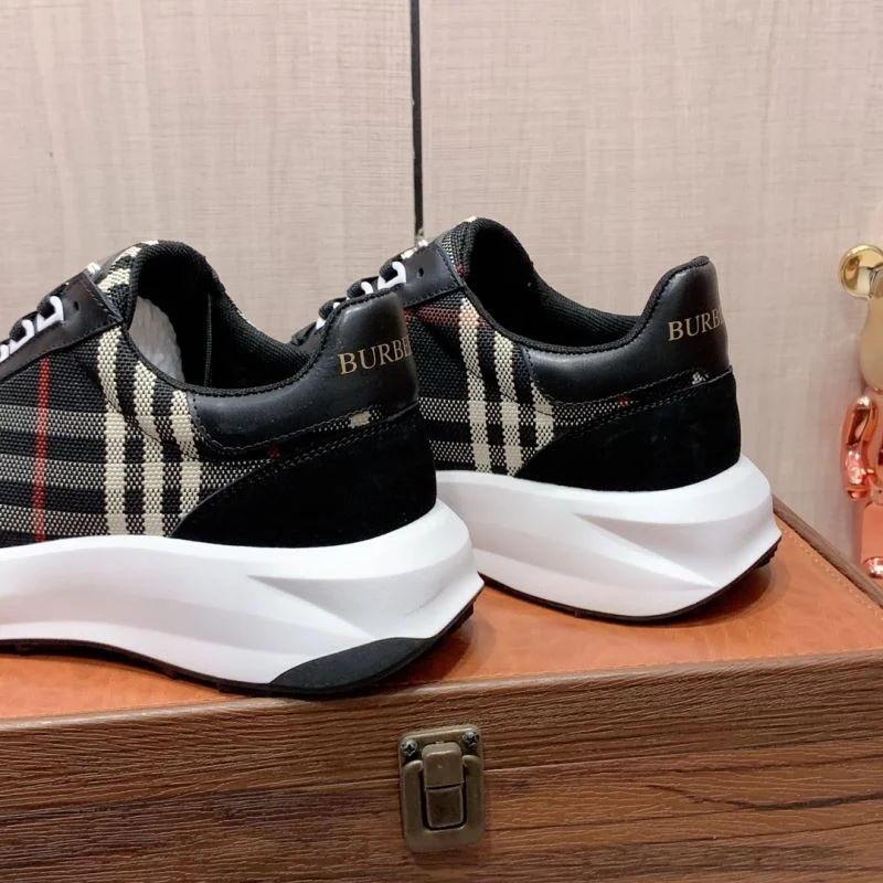 Value-priced Burberry Low Shoes