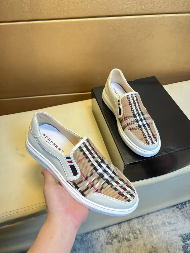 Burberry Low Shoes