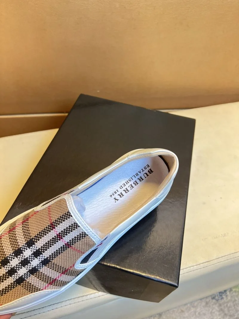 Precise copy Burberry Low Shoes