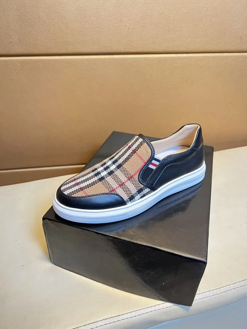 Top mirror Burberry Low Shoes