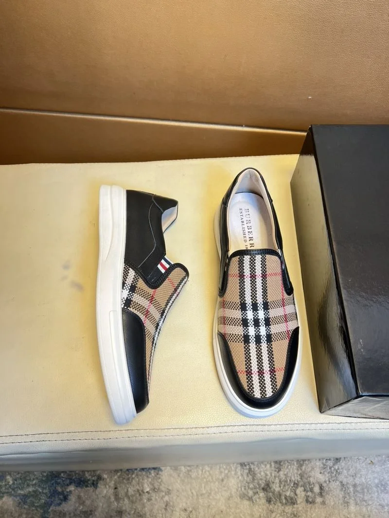 Top mirror Burberry Low Shoes