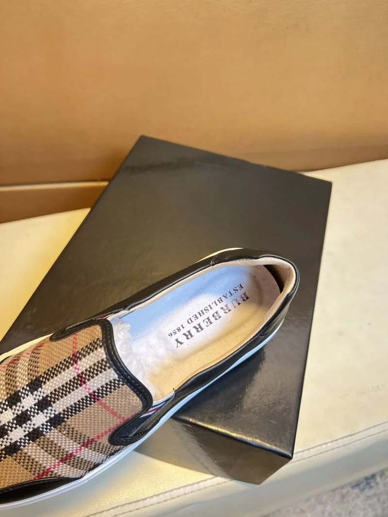 Top mirror Burberry Low Shoes