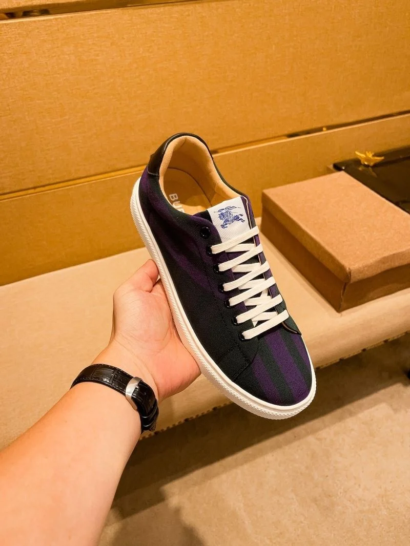 Top mirror Burberry Low Shoes