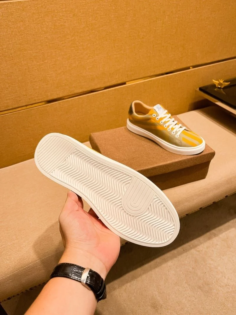 Mirror quality Burberry Low Shoes