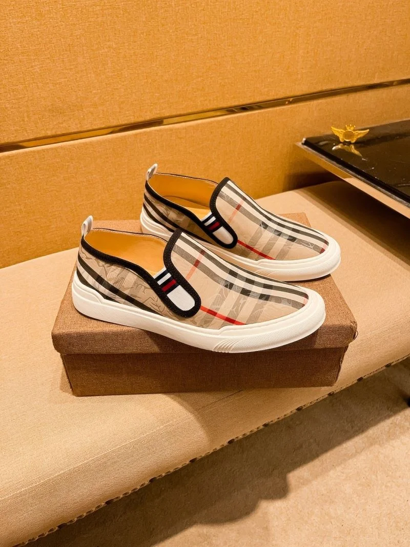 Burberry Low Shoes