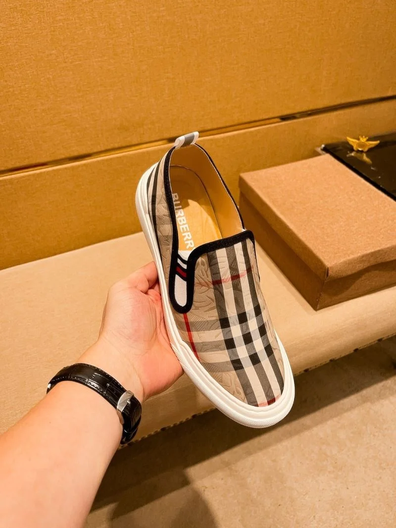 Factory-made Burberry Low Shoes