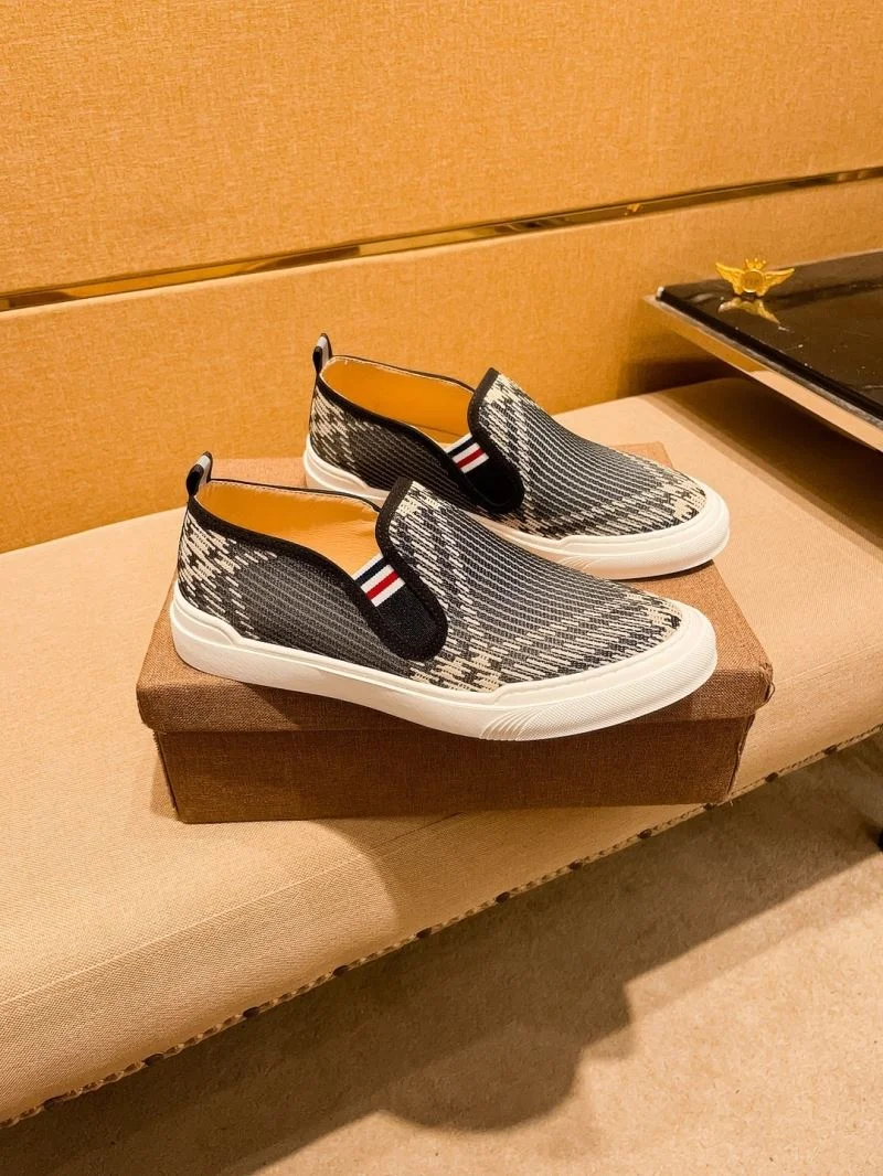 Burberry Low Shoes