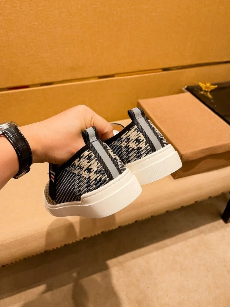 Discounted Burberry Low Shoes