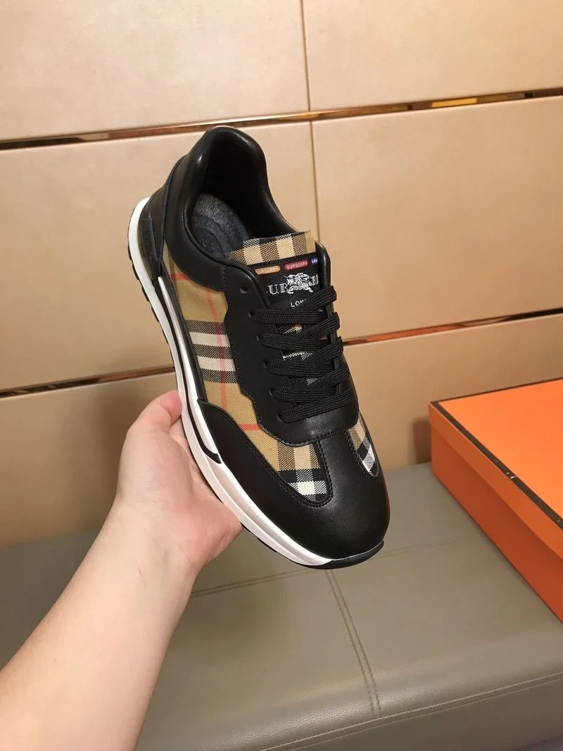 Legit Burberry Low Shoes