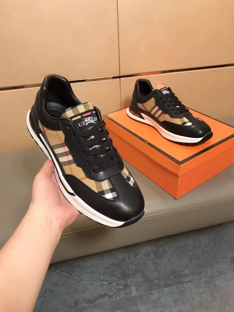 Legit Burberry Low Shoes