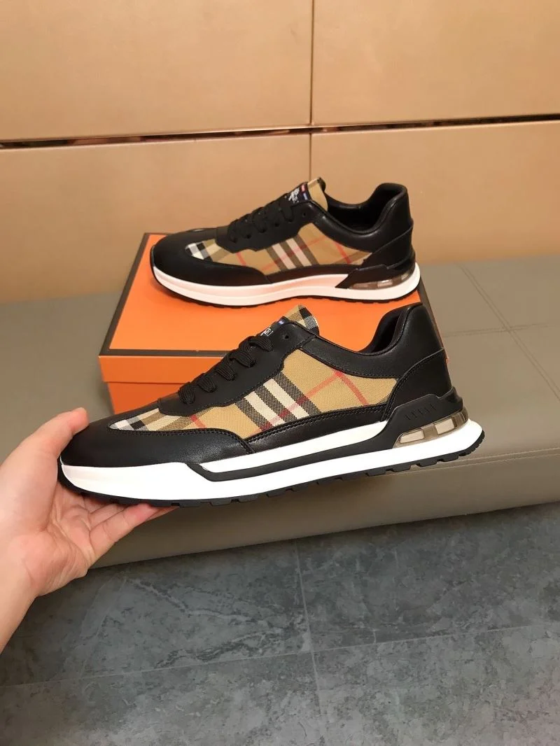 Legit Burberry Low Shoes