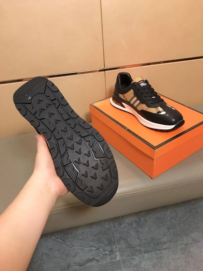 Legit Burberry Low Shoes