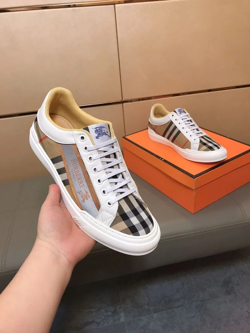 Indistinguishable Burberry Low Shoes