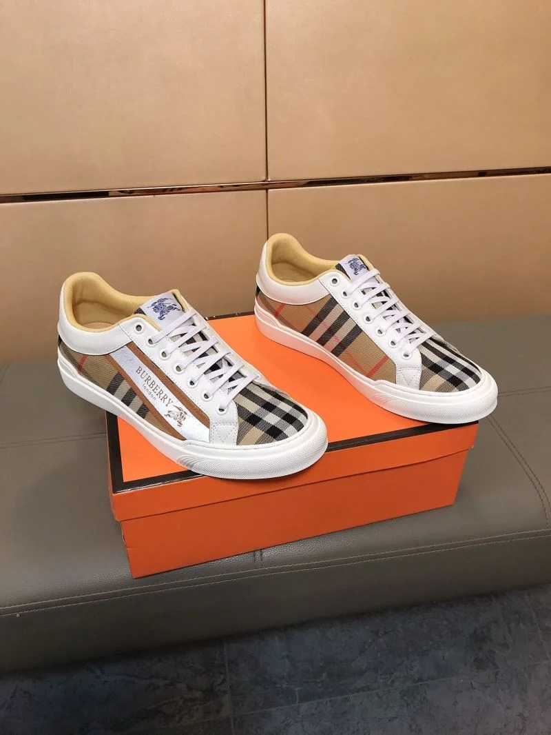 Indistinguishable Burberry Low Shoes