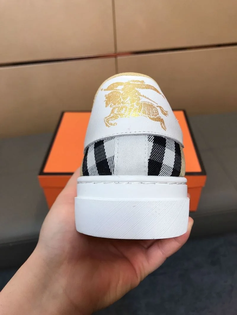 Indistinguishable Burberry Low Shoes