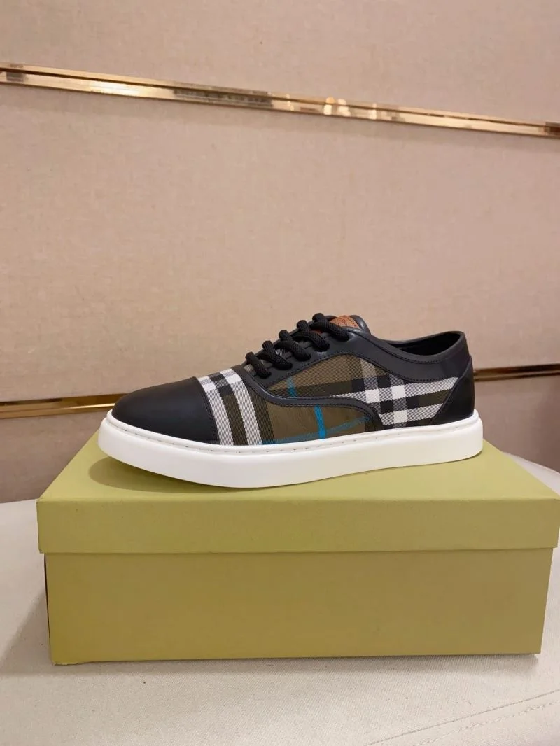 Burberry Low Shoes