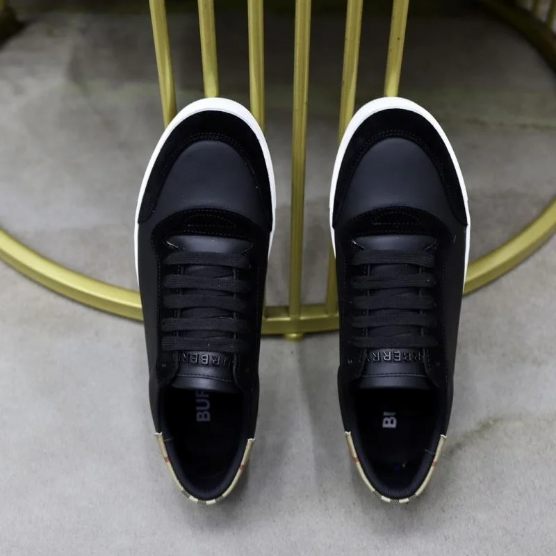 Value-priced Burberry Low Shoes