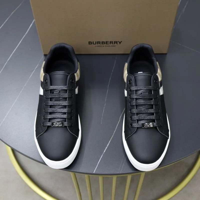Burberry Low Shoes