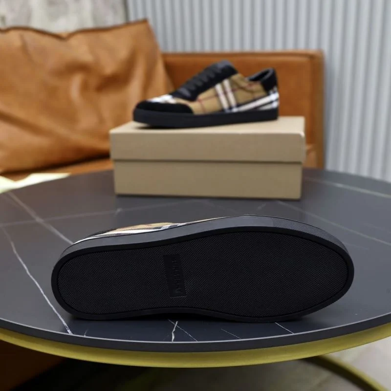 Real Burberry Low Shoes