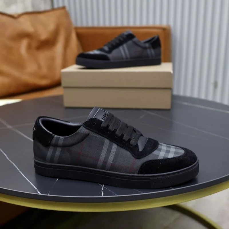 Original Burberry Low Shoes