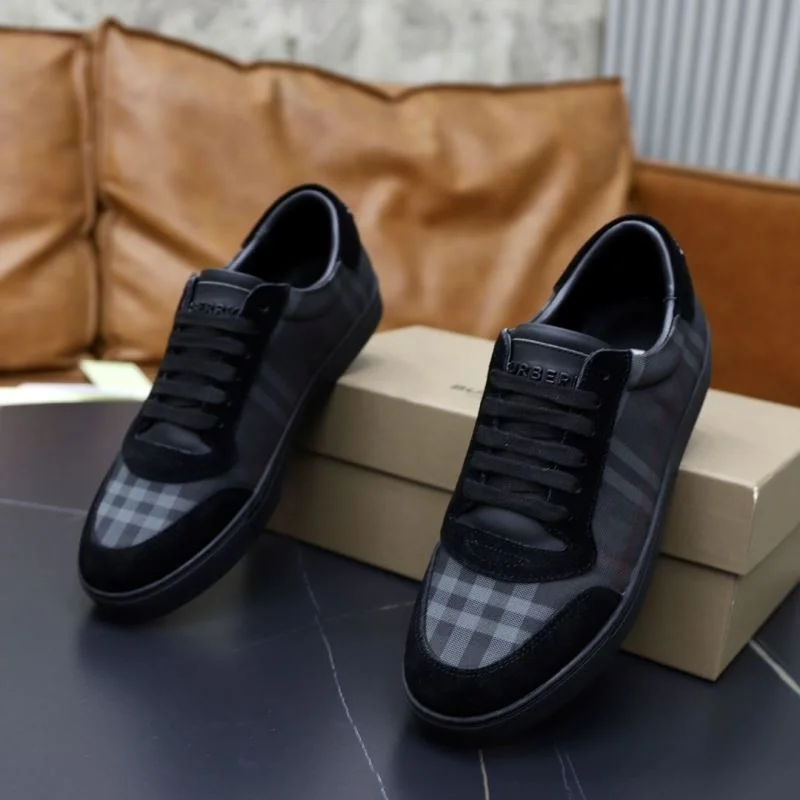 Original Burberry Low Shoes