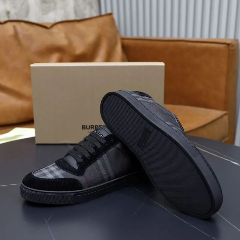 Original Burberry Low Shoes