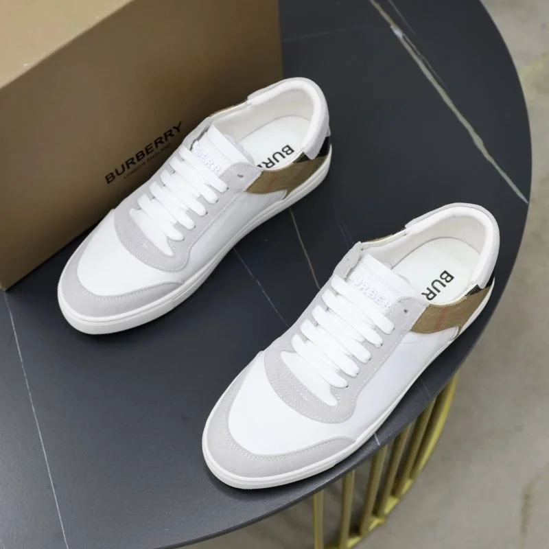Accurate model Burberry Low Shoes