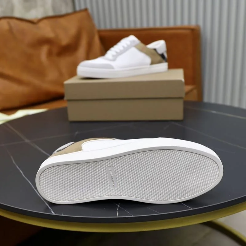 Accurate model Burberry Low Shoes