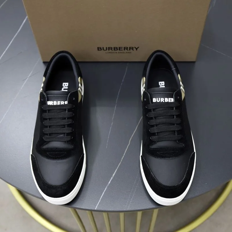 Burberry Low Shoes