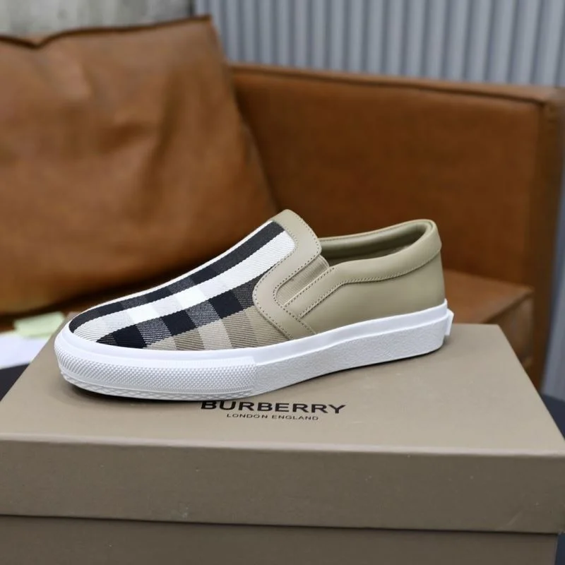 Bargain Burberry Low Shoes