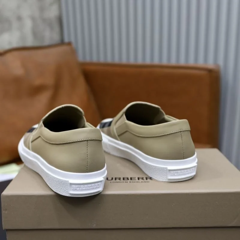 Bargain Burberry Low Shoes