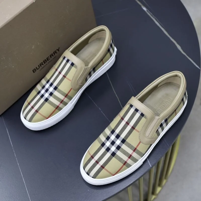 Bargain Burberry Low Shoes