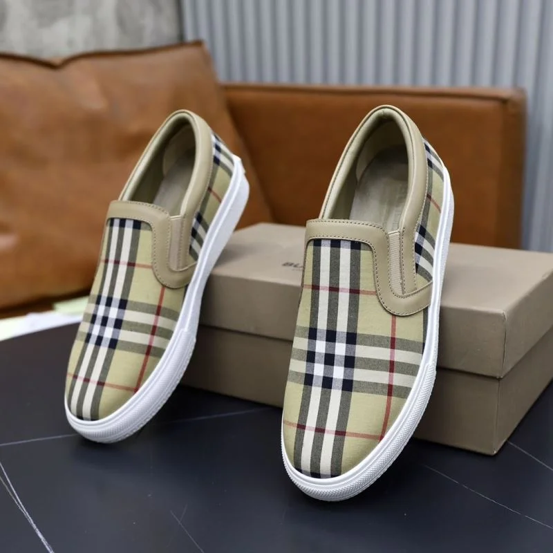 Bargain Burberry Low Shoes