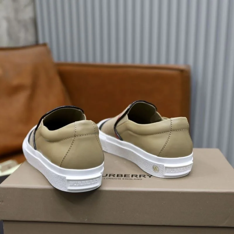 Inexpensive Burberry Low Shoes