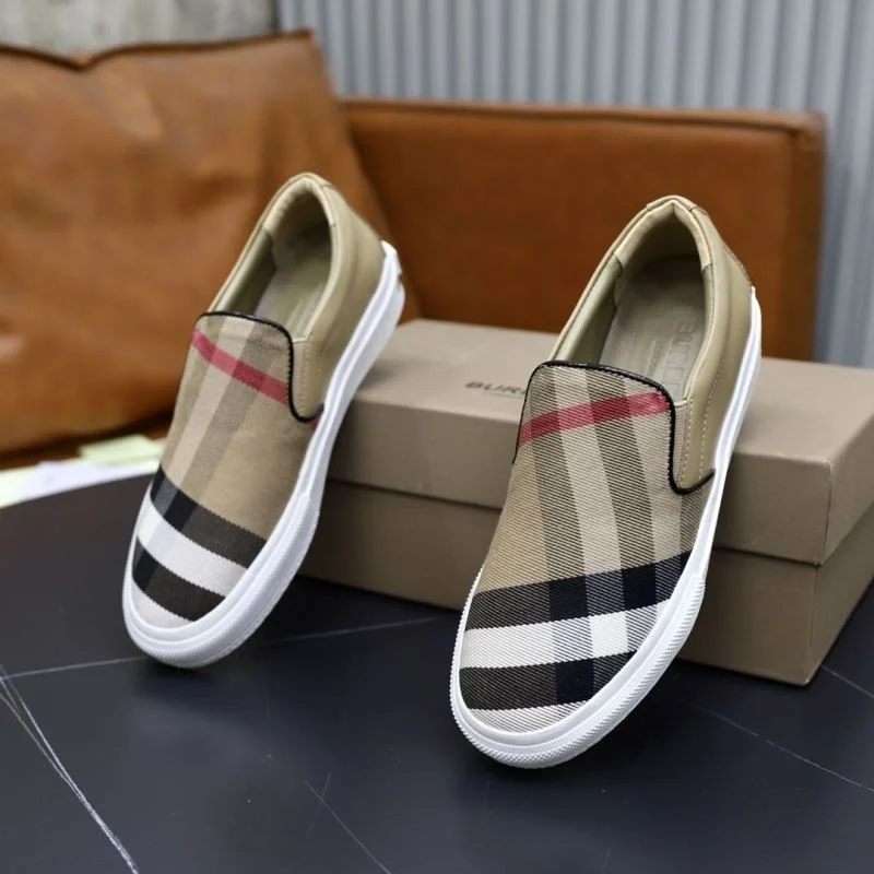 Inexpensive Burberry Low Shoes
