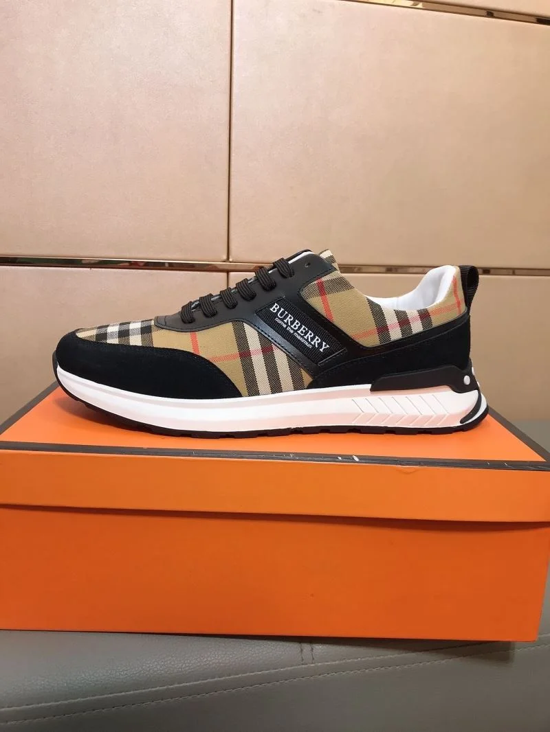 Burberry Low Shoes