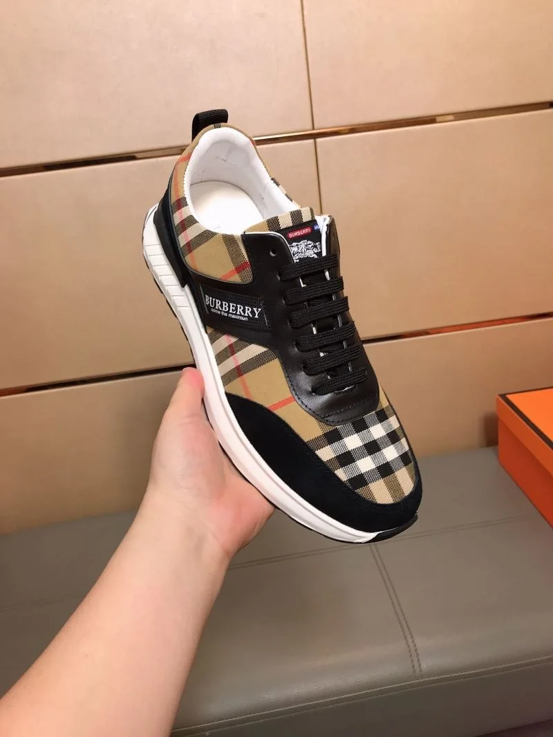 Legit Burberry Low Shoes