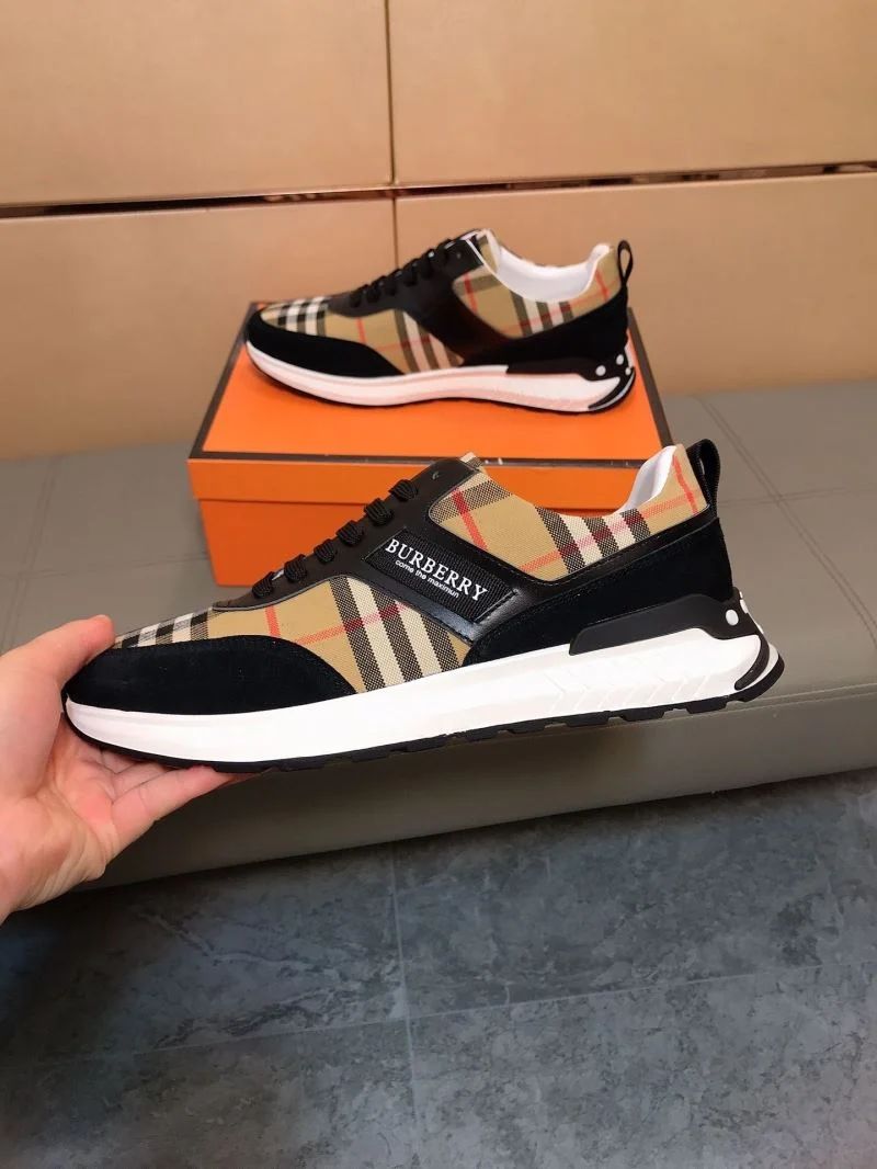 Legit Burberry Low Shoes