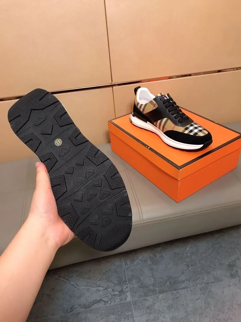Legit Burberry Low Shoes