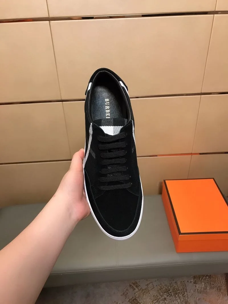 Original Burberry Low Shoes