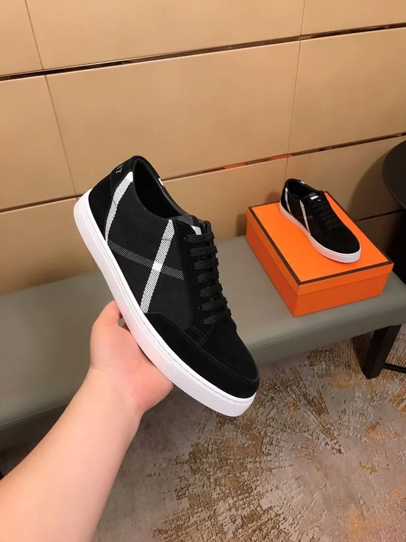 Original Burberry Low Shoes