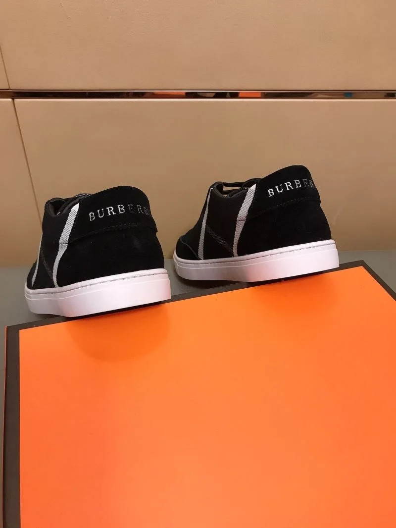 Original Burberry Low Shoes