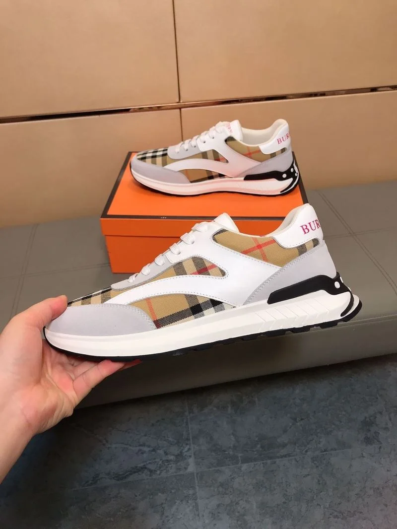 Inexpensive Burberry Low Shoes