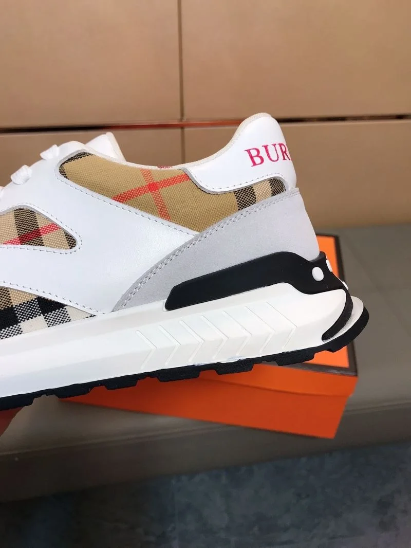 Inexpensive Burberry Low Shoes