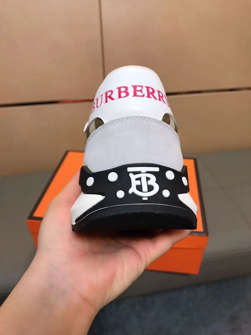 Inexpensive Burberry Low Shoes