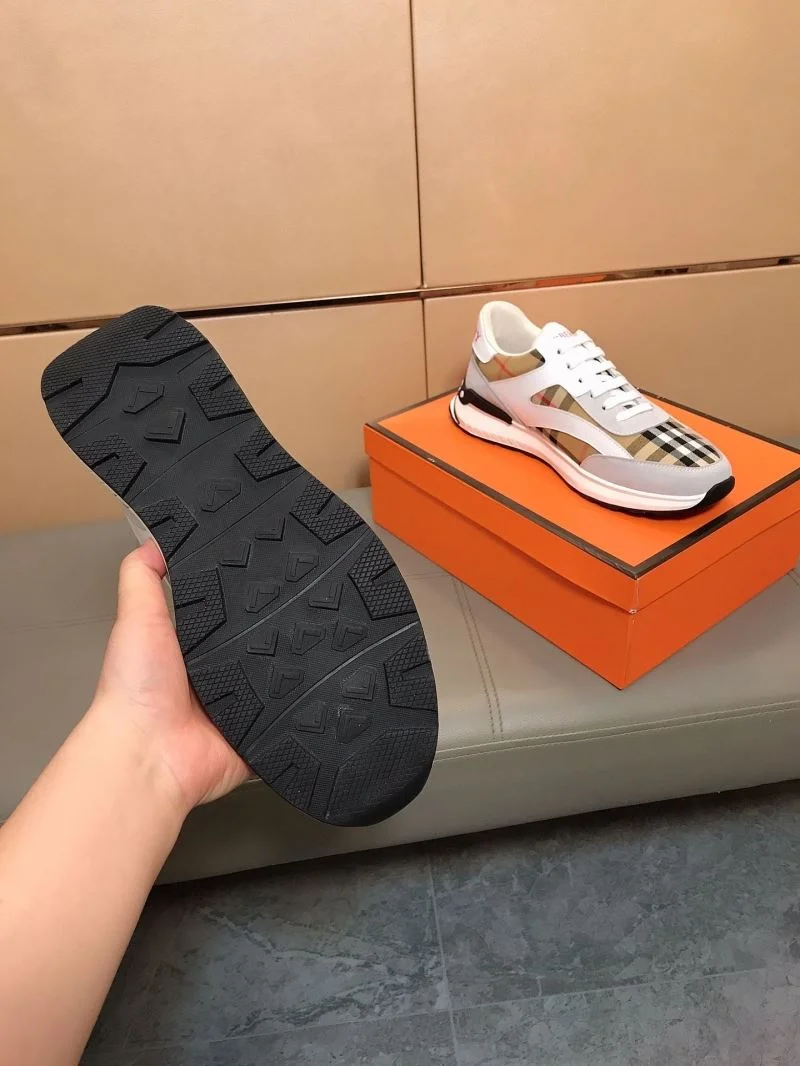 Inexpensive Burberry Low Shoes